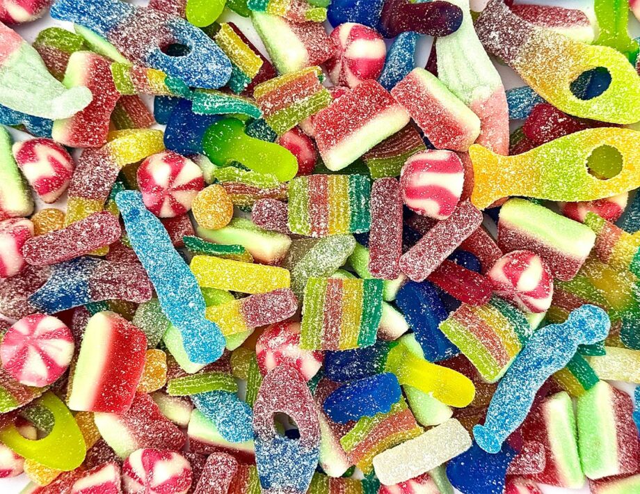 Shop For Online Sweet Bundles | 1kg Sweet Bags & More | Sweetzy