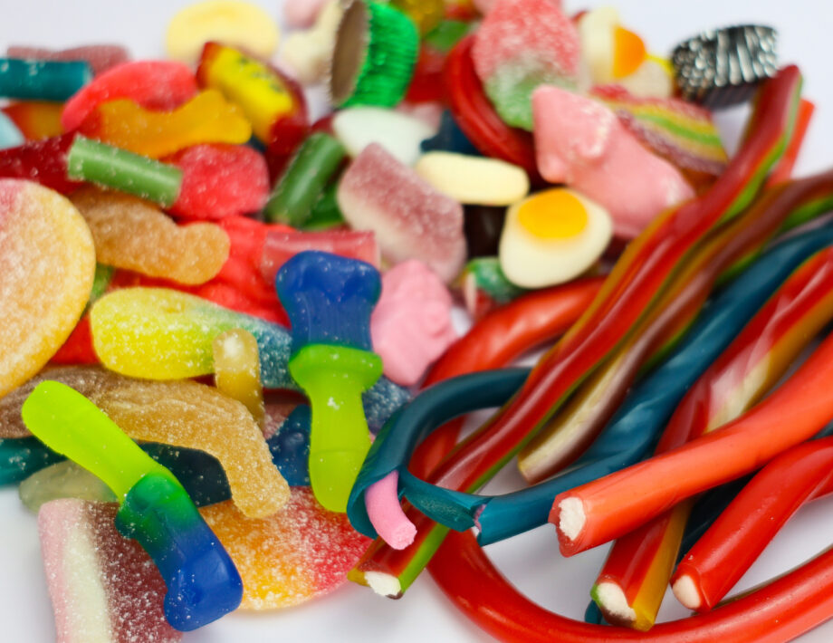 Shop For Online Sweet Bundles | 1kg Sweet Bags & More | Sweetzy